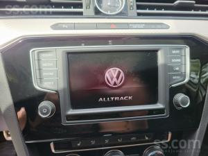 White Volkswagen Passat Alltrack 2016 in Riga, with an engine capacity of 2.00 L and mileage of 0 thousand km for 14495 €, photo 11 on AUTOMOTO.COM.LV
