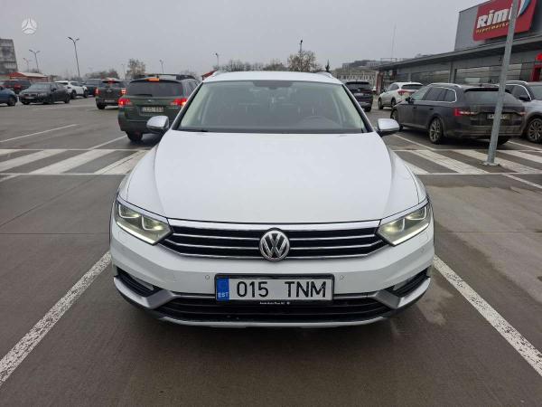 Balts Volkswagen Passat Alltrack 2016 Viļņa, ar dzinēja tilpumu 2.00 L un nobraukumu 271 tūkst. km par 10800 €, foto 2 vietnē AUTOMOTO.COM.LV