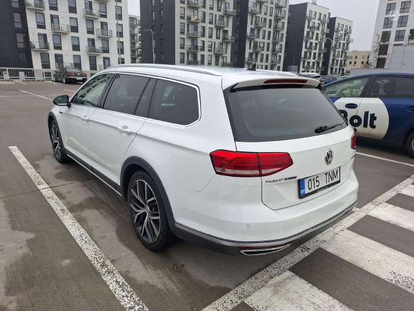 Balts Volkswagen Passat Alltrack 2016 Viļņa, ar dzinēja tilpumu 2.00 L un nobraukumu 271 tūkst. km par 10800 €, foto 7 vietnē AUTOMOTO.COM.LV