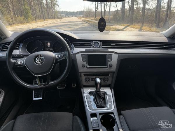 Balts Volkswagen Passat Alltrack 2016 Varėna, ar dzinēja tilpumu 2.00 L un nobraukumu 371 tūkst. km par 9800 €, foto 7 vietnē AUTOMOTO.COM.LV