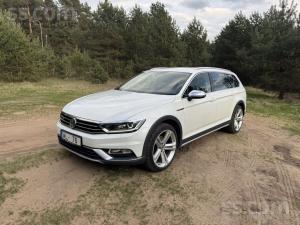 White Volkswagen Passat Alltrack 2016 in Riga, with an engine capacity of 2.00 L and mileage of 225 thousand km for 15500 €, photo  on AUTOMOTO.COM.LV