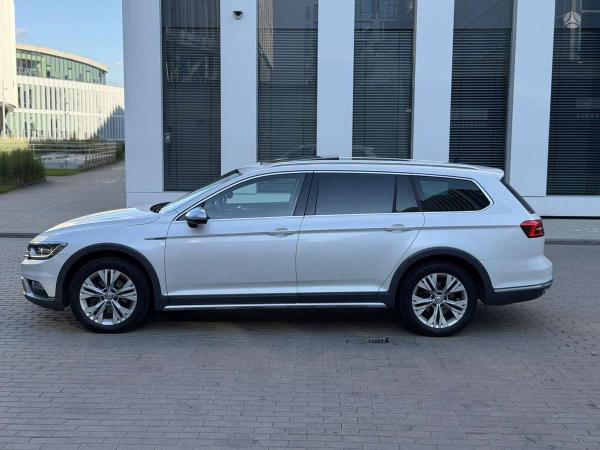 Balts Volkswagen Passat Alltrack 2016 Viļņa, ar dzinēja tilpumu 2.00 L un nobraukumu 318 tūkst. km par 13300 €, foto 6 vietnē AUTOMOTO.COM.LV