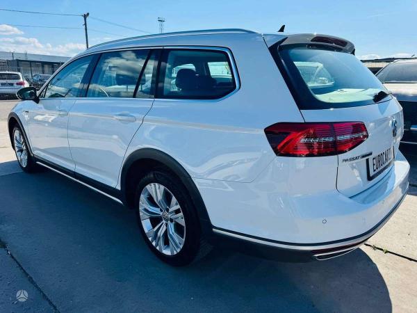 Balts Volkswagen Passat Alltrack 2016 Kauņa, ar dzinēja tilpumu 2.00 L un nobraukumu 322 tūkst. km par 10500 €, foto 5 vietnē AUTOMOTO.COM.LV