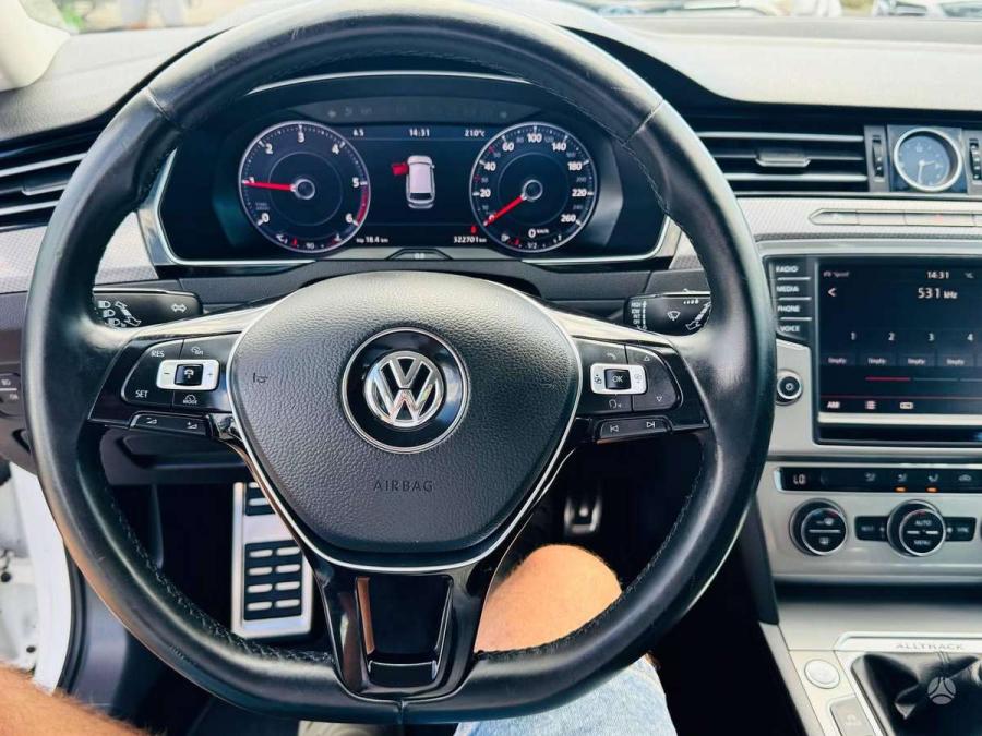 Balts Volkswagen Passat Alltrack 2016 Kauņa, ar dzinēja tilpumu 2.00 L un nobraukumu 322 tūkst. km par 10500 €, foto 10 vietnē AUTOMOTO.COM.LV