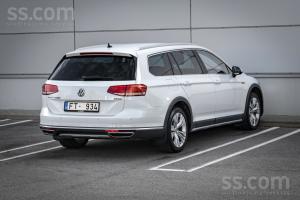 Balts Volkswagen Passat Alltrack 2016 Rīga, ar dzinēja tilpumu 2.00 L un nobraukumu 292 tūkst. km par 11990 €, foto 5 vietnē AUTOMOTO.COM.LV