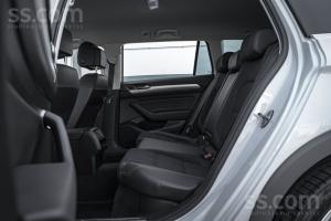 Balts Volkswagen Passat Alltrack 2016 Rīga, ar dzinēja tilpumu 2.00 L un nobraukumu 292 tūkst. km par 11990 €, foto 13 vietnē AUTOMOTO.COM.LV