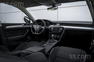 Balts Volkswagen Passat Alltrack 2016 Rīga, ar dzinēja tilpumu 2.00 L un nobraukumu 292 tūkst. km par 11990 €, foto 16 vietnē AUTOMOTO.COM.LV