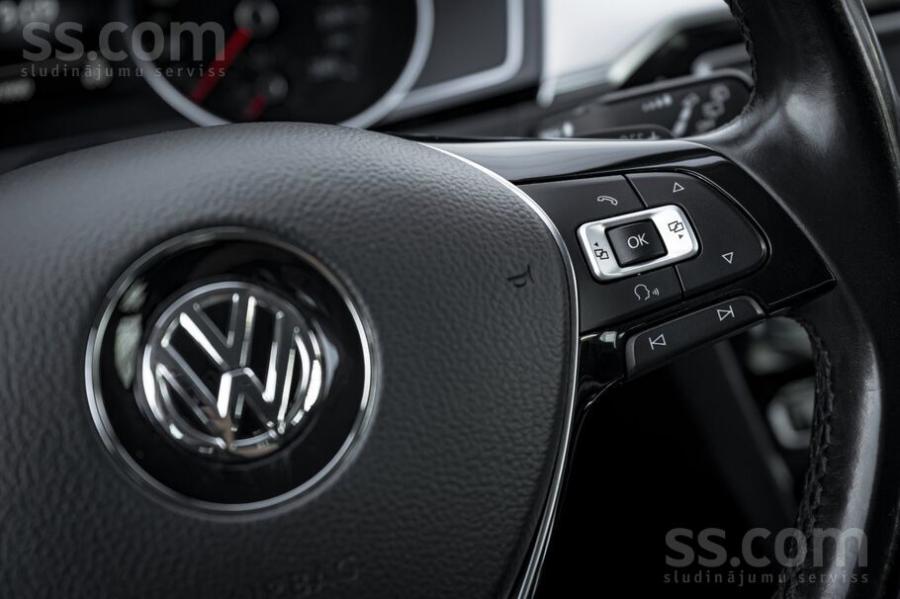 Balts Volkswagen Passat Alltrack 2016 Rīga, ar dzinēja tilpumu 2.00 L un nobraukumu 292 tūkst. km par 11990 €, foto 21 vietnē AUTOMOTO.COM.LV