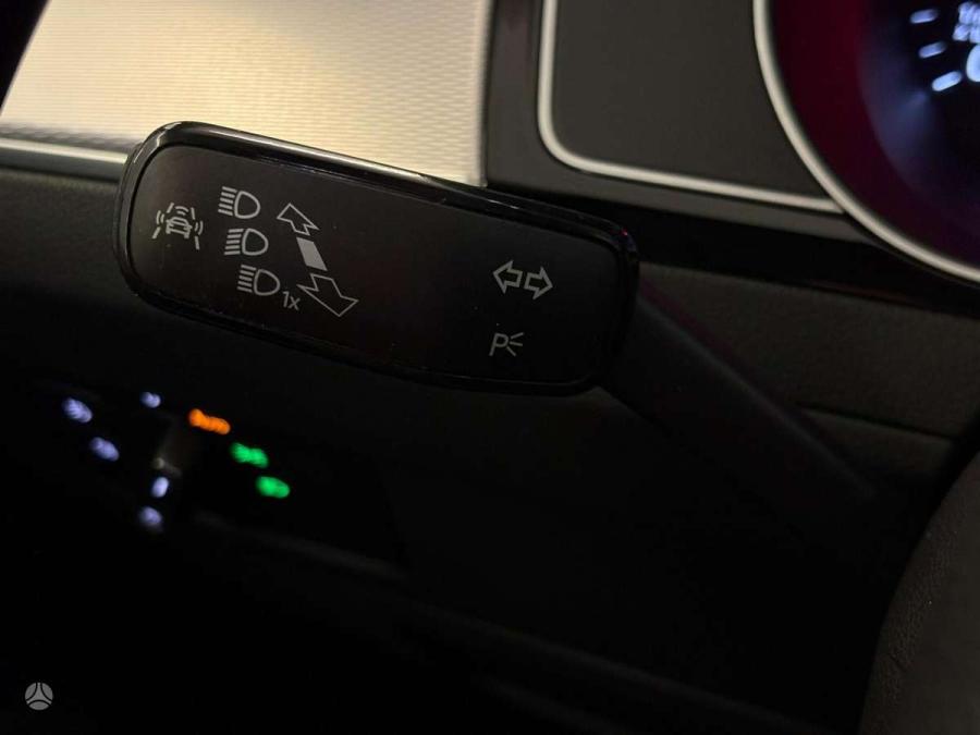 Balts Volkswagen Passat Alltrack 2016 Marijampole, ar dzinēja tilpumu 1.97 L un nobraukumu 254 tūkst. km par 12999 €, foto 13 vietnē AUTOMOTO.COM.LV