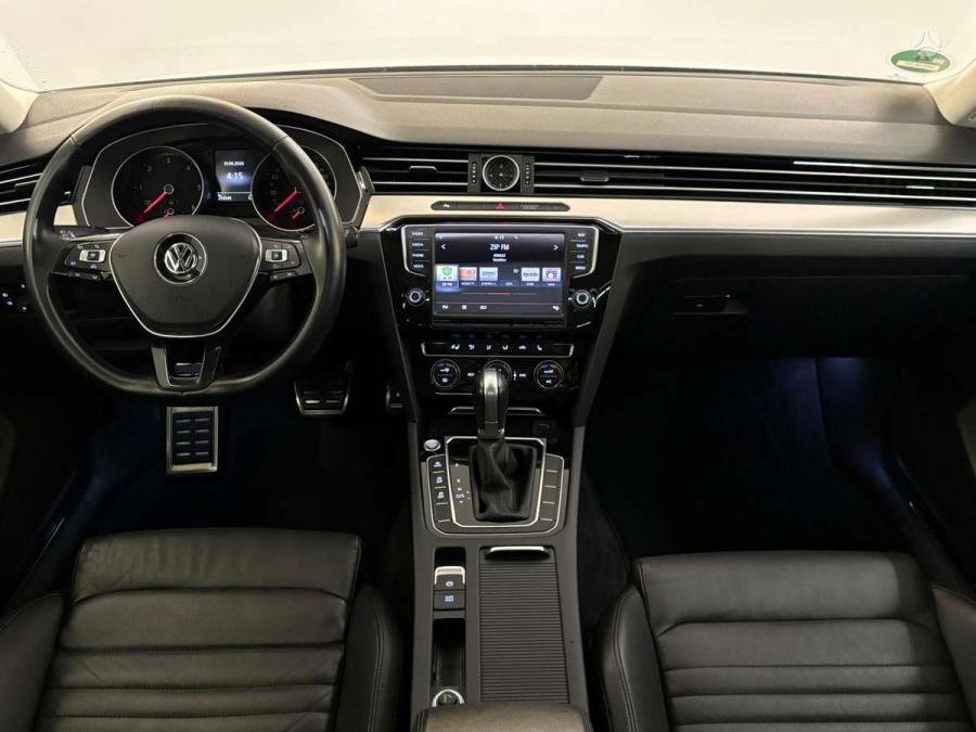 Balts Volkswagen Passat Alltrack 2016 Marijampole, ar dzinēja tilpumu 1.97 L un nobraukumu 254 tūkst. km par 12999 €, foto 26 vietnē AUTOMOTO.COM.LV