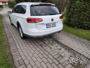 Balts Volkswagen Passat Alltrack 2016 Jonava, ar dzinēja tilpumu 2.00 L un nobraukumu 298 tūkst. km par 9400 €, foto 5 vietnē AUTOMOTO.COM.LV