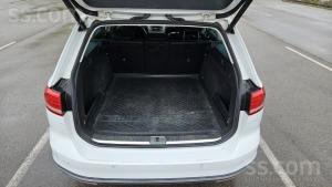 Balts Volkswagen Passat Alltrack 2017 Rīga, ar dzinēja tilpumu 2.00 L un nobraukumu 310 tūkst. km par 11900 €, foto 9 vietnē AUTOMOTO.COM.LV