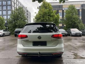 White Volkswagen Passat Alltrack 2017 in Kaunas, with an engine capacity of 2.00 L and mileage of 278 thousand km for 14300 €, photo 7 on AUTOMOTO.COM.LV