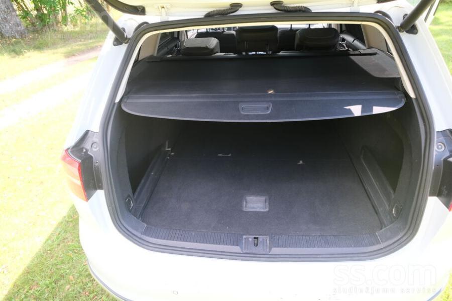 Balts Volkswagen Passat Alltrack 2017 Rīga, ar dzinēja tilpumu 2.00 L un nobraukumu 0 tūkst. km par 15500 €, foto 15 vietnē AUTOMOTO.COM.LV