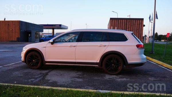 Balts Volkswagen Passat Alltrack 2017 Rīga, ar dzinēja tilpumu 2.00 L un nobraukumu 325 tūkst. km par 11500 €, foto 7 vietnē AUTOMOTO.COM.LV