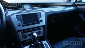 White Volkswagen Passat Alltrack 2017 in Riga, with an engine capacity of 2.00 L and mileage of 325 thousand km for 11500 €, photo 11 on AUTOMOTO.COM.LV
