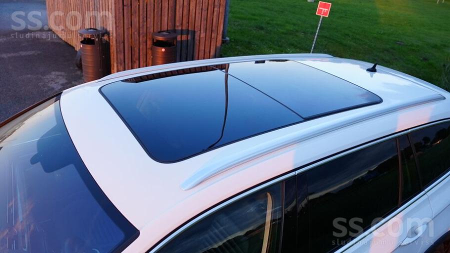 White Volkswagen Passat Alltrack 2017 in Riga, with an engine capacity of 2.00 L and mileage of 325 thousand km for 11500 €, photo 27 on AUTOMOTO.COM.LV
