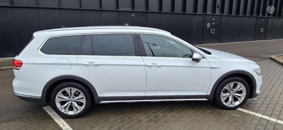 Balts Volkswagen Passat Alltrack 2018 Viļņa, ar dzinēja tilpumu 2.00 L un nobraukumu 210 tūkst. km par 14800 €, foto 16 vietnē AUTOMOTO.COM.LV