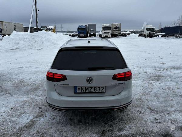 Balts Volkswagen Passat Alltrack 2018 Rietavas, ar dzinēja tilpumu 2.00 L un nobraukumu 214 tūkst. km par 13000 €, foto 6 vietnē AUTOMOTO.COM.LV