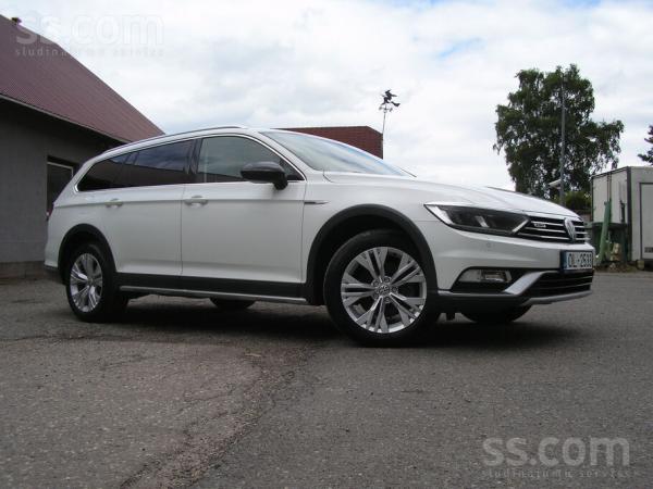 White Volkswagen Passat Alltrack 2018 in Riga, with an engine capacity of 2.00 L and mileage of 0 thousand km for 16650 €, photo 1 on AUTOMOTO.COM.LV