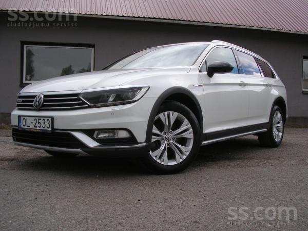 White Volkswagen Passat Alltrack 2018 in Riga, with an engine capacity of 2.00 L and mileage of 0 thousand km for 16650 €, photo 9 on AUTOMOTO.COM.LV