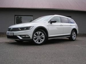 White Volkswagen Passat Alltrack 2018 in Sigulda, with an engine capacity of 2.00 L and mileage of 237 thousand km for 16650 €, photo  on AUTOMOTO.COM.LV