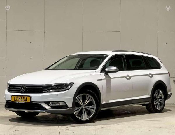 White Volkswagen Passat Alltrack 2019 in Klaipeda, with an engine capacity of 1.97 L and mileage of 183 thousand km for 17790 €, photo 1 on AUTOMOTO.COM.LV
