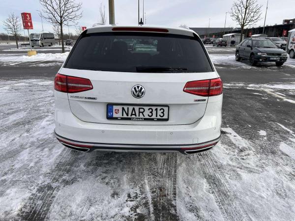 Balts Volkswagen Passat Alltrack 2019 Viļņa, ar dzinēja tilpumu 2.00 L un nobraukumu 188 tūkst. km par 17500 €, foto 7 vietnē AUTOMOTO.COM.LV