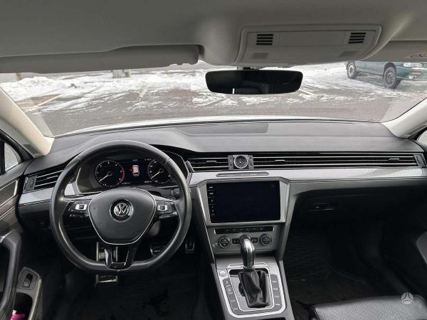 Balts Volkswagen Passat Alltrack 2019 Viļņa, ar dzinēja tilpumu 2.00 L un nobraukumu 188 tūkst. km par 17500 €, foto 8 vietnē AUTOMOTO.COM.LV