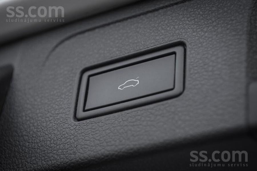 Balts Volkswagen Passat Alltrack 2019 Rīga, ar dzinēja tilpumu 2.00 L un nobraukumu 151 tūkst. km par 17990 €, foto 9 vietnē AUTOMOTO.COM.LV