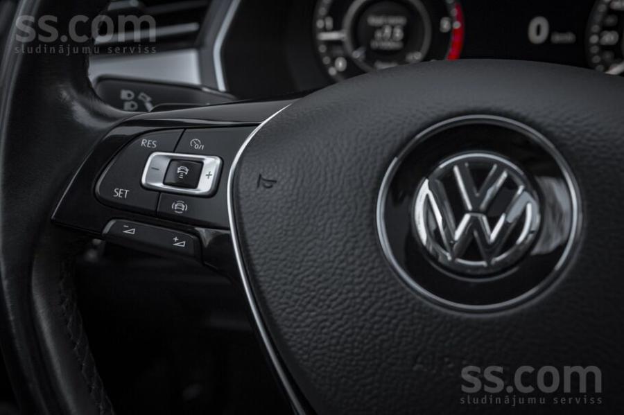 Balts Volkswagen Passat Alltrack 2019 Rīga, ar dzinēja tilpumu 2.00 L un nobraukumu 151 tūkst. km par 17990 €, foto 21 vietnē AUTOMOTO.COM.LV