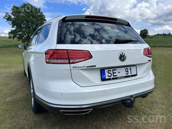 Белый Фольксваген Пассат Альтрак 2019 в Рига, объемом двигателя 2.00 л и пробегом 198 тыс. км за 17400 €, фото 5 на AUTOMOTO.COM.LV