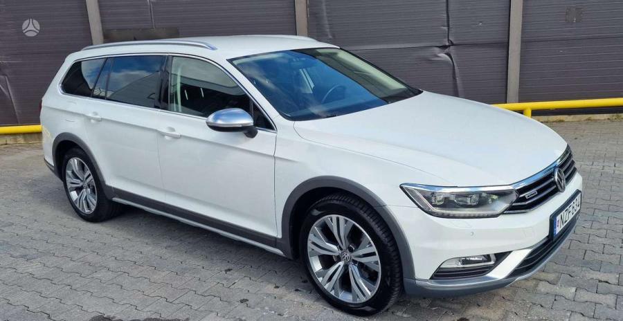 Balts Volkswagen Passat Alltrack 2019 Klaipėda, ar dzinēja tilpumu 1.97 L un nobraukumu 184 tūkst. km par 17590 €, foto 1 vietnē AUTOMOTO.COM.LV
