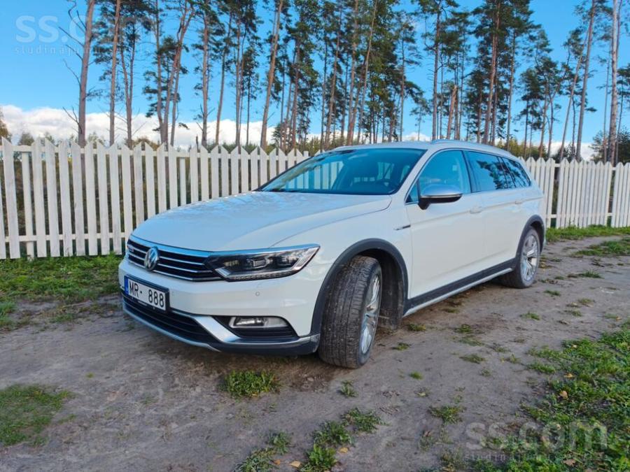 Белый Фольксваген Пассат Альтрак 2019 в Рига, объемом двигателя 2.00 л и пробегом 172 тыс. км за 17500 €, фото 1 на AUTOMOTO.COM.LV