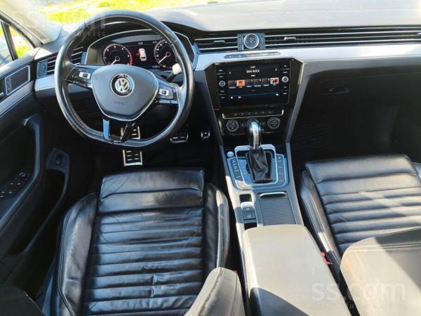 Volkswagen Passat Alltrack 2019 in Riga on AUTOMOTO.COM.LV White Volkswagen Passat Alltrack 2019 in Riga, with an engine capacity of 2.00 L and mileage of 172 thousand km for 17500 €, photo 11 on AUTOMOTO.COM.LV