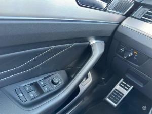 White Volkswagen Passat Alltrack 2020 in Vilnius, with an engine capacity of 1.97 L and mileage of 256 thousand km for 17300 €, photo 39 on AUTOMOTO.COM.LV