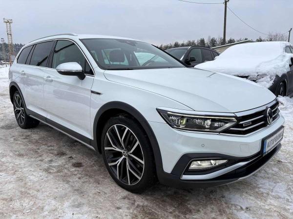 Balts Volkswagen Passat Alltrack 2021 Viļņa, ar dzinēja tilpumu 2.00 L un nobraukumu 108 tūkst. km par 26300 €, foto 2 vietnē AUTOMOTO.COM.LV