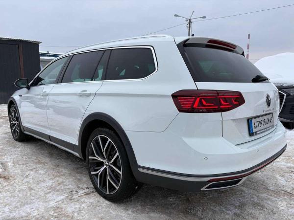 Balts Volkswagen Passat Alltrack 2021 Viļņa, ar dzinēja tilpumu 2.00 L un nobraukumu 108 tūkst. km par 26300 €, foto 7 vietnē AUTOMOTO.COM.LV