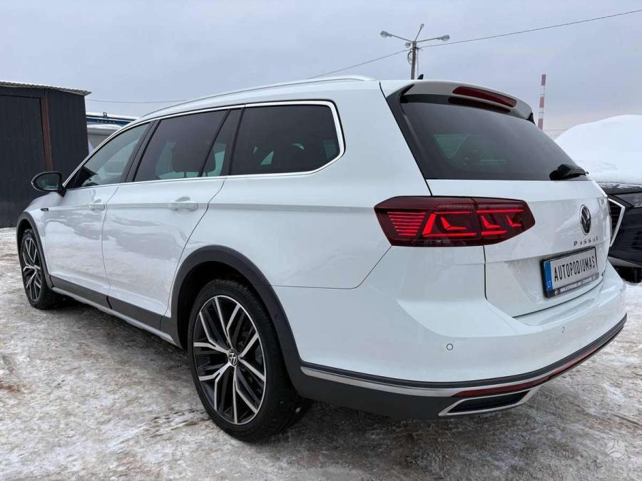 Balts Volkswagen Passat Alltrack 2021 Viļņa, ar dzinēja tilpumu 2.00 L un nobraukumu 108 tūkst. km par 26300 €, foto 7 vietnē AUTOMOTO.COM.LV
