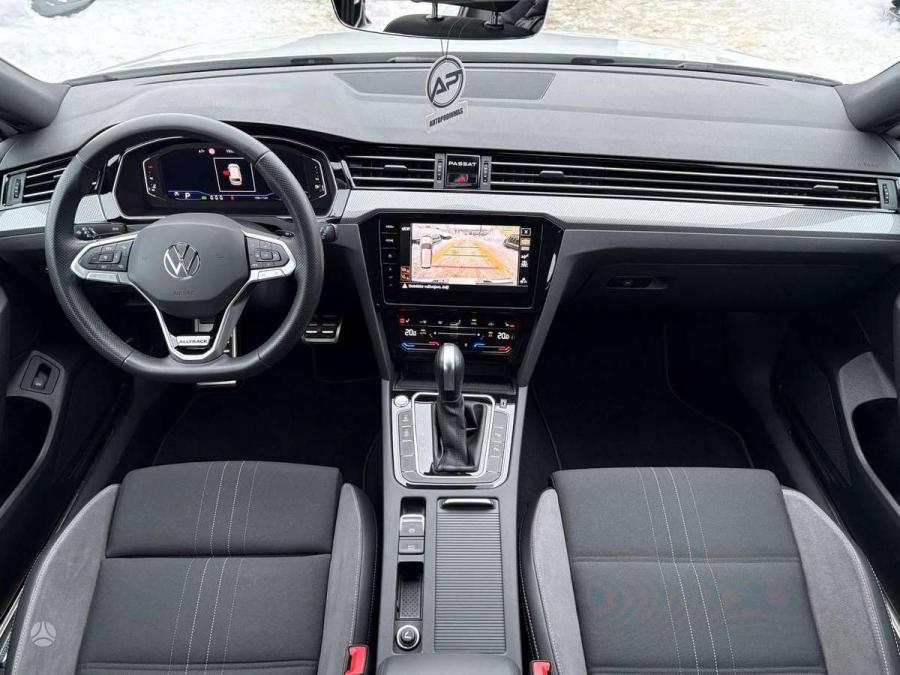 Balts Volkswagen Passat Alltrack 2021 Viļņa, ar dzinēja tilpumu 2.00 L un nobraukumu 108 tūkst. km par 26300 €, foto 16 vietnē AUTOMOTO.COM.LV