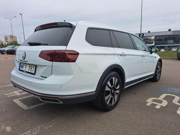 Balts Volkswagen Passat Alltrack 2022 Viļņa, ar dzinēja tilpumu 0.00 L un nobraukumu 150 tūkst. km par 23500 €, foto 11 vietnē AUTOMOTO.COM.LV