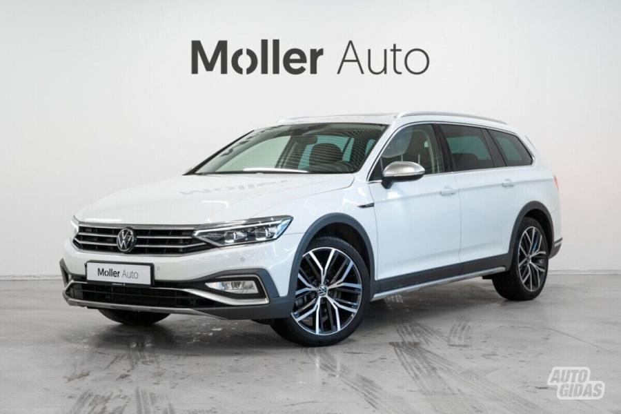 White Volkswagen Passat Alltrack 2022 in Vilnius, with an engine capacity of 2.00 L and mileage of 136 thousand km for 28000 €, photo 1 on AUTOMOTO.COM.LV