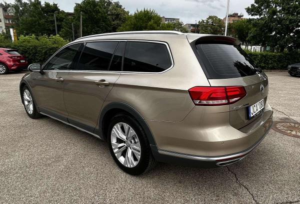 Yellow Volkswagen Passat Alltrack 2015 in Kaunas, with an engine capacity of 1.98 L and mileage of 188 thousand km for 13250 €, photo 4 on AUTOMOTO.COM.LV