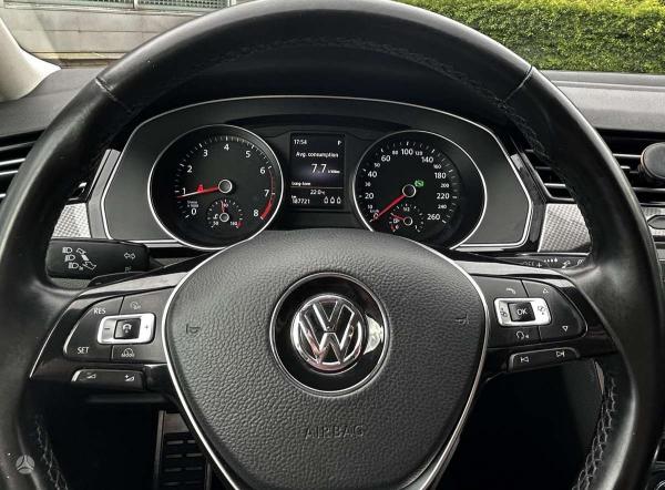 Yellow Volkswagen Passat Alltrack 2015 in Kaunas, with an engine capacity of 1.98 L and mileage of 188 thousand km for 13250 €, photo 9 on AUTOMOTO.COM.LV