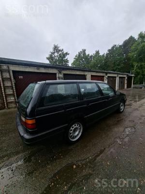 Melns Volkswagen passat-b3 1991 Rīga, ar dzinēja tilpumu 2.00 L un nobraukumu 224 tūkst. km par 1999 €, foto 5 vietnē AUTOMOTO.COM.LV