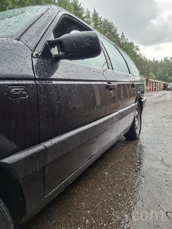 Melns Volkswagen passat-b3 1991 Rīga, ar dzinēja tilpumu 2.00 L un nobraukumu 224 tūkst. km par 1999 €, foto 10 vietnē AUTOMOTO.COM.LV