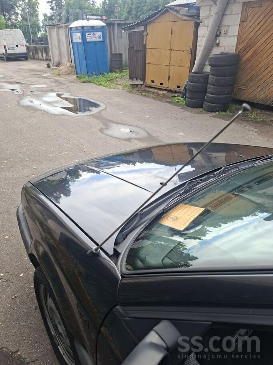 Melns Volkswagen passat-b3 1991 Rīga, ar dzinēja tilpumu 2.00 L un nobraukumu 224 tūkst. km par 1999 €, foto 21 vietnē AUTOMOTO.COM.LV