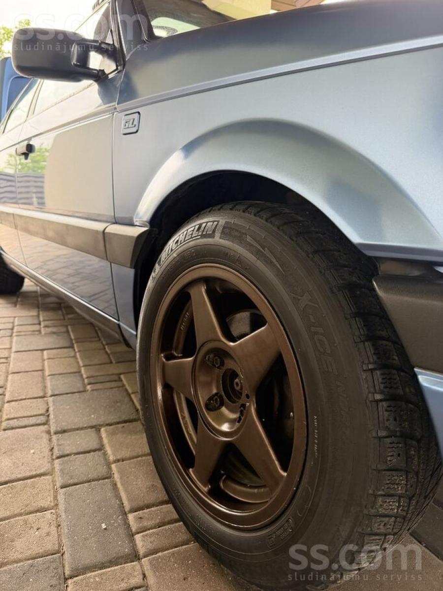 Zils Volkswagen Passat B3 1992 Jelgava, ar dzinēja tilpumu 2.00 L un nobraukumu 123 tūkst. km par 4000 €, foto 4 vietnē AUTOMOTO.COM.LV