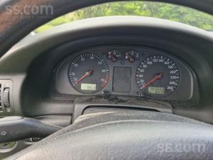 Blue Volkswagen Passat B3 1998 in Cesis, with an engine capacity of 1.80 L and mileage of 324 thousand km for 600 €, photo 6 on AUTOMOTO.COM.LV