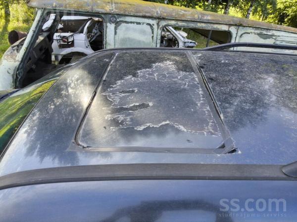 Zils Volkswagen Passat B3 1991 Ludza, ar dzinēja tilpumu 1.90 L un nobraukumu 391 tūkst. km par 300 €, foto 8 vietnē AUTOMOTO.COM.LV